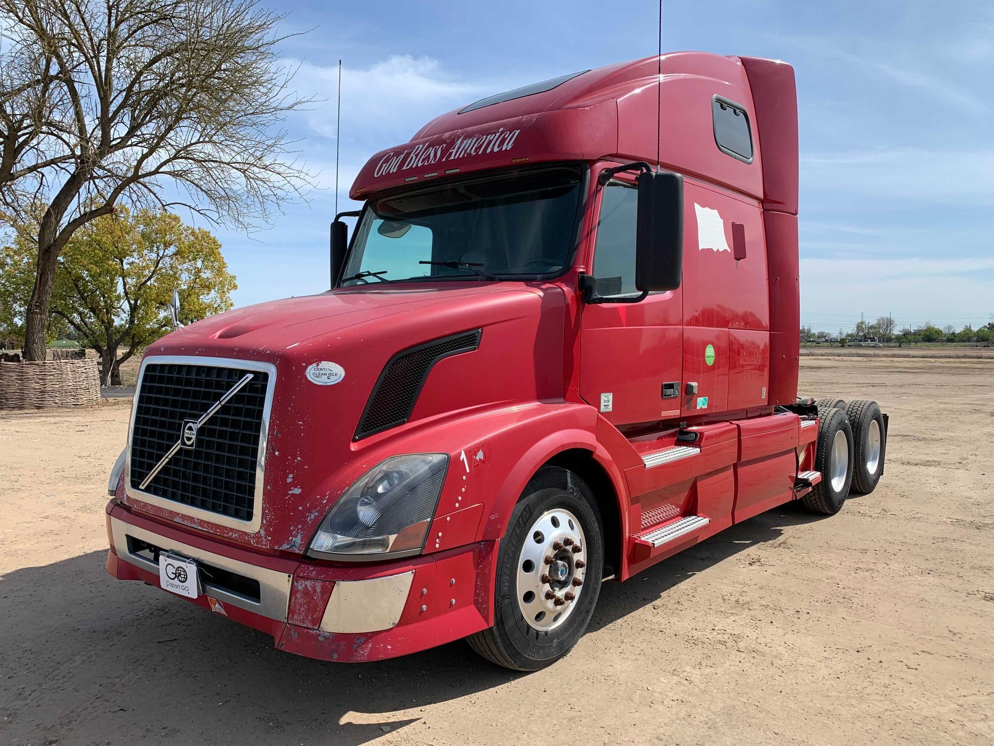 Used Industrial Volvo Vnl 2008 Red for sale in SACRAMENTO CA online ...